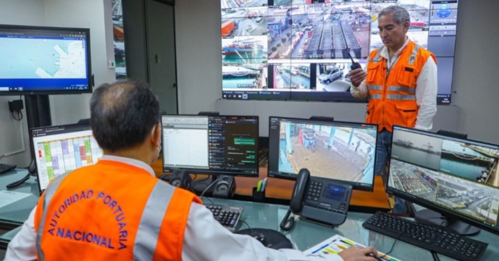 Centro de Control y Respuesta a Emergencias monitorea puertos del ...